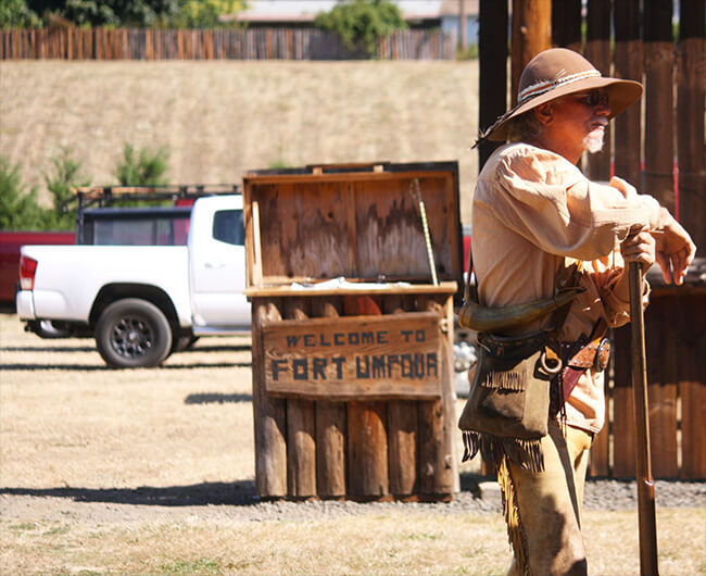 The News Review- Historic Mountain Men Encampment Offers a Peek at ...